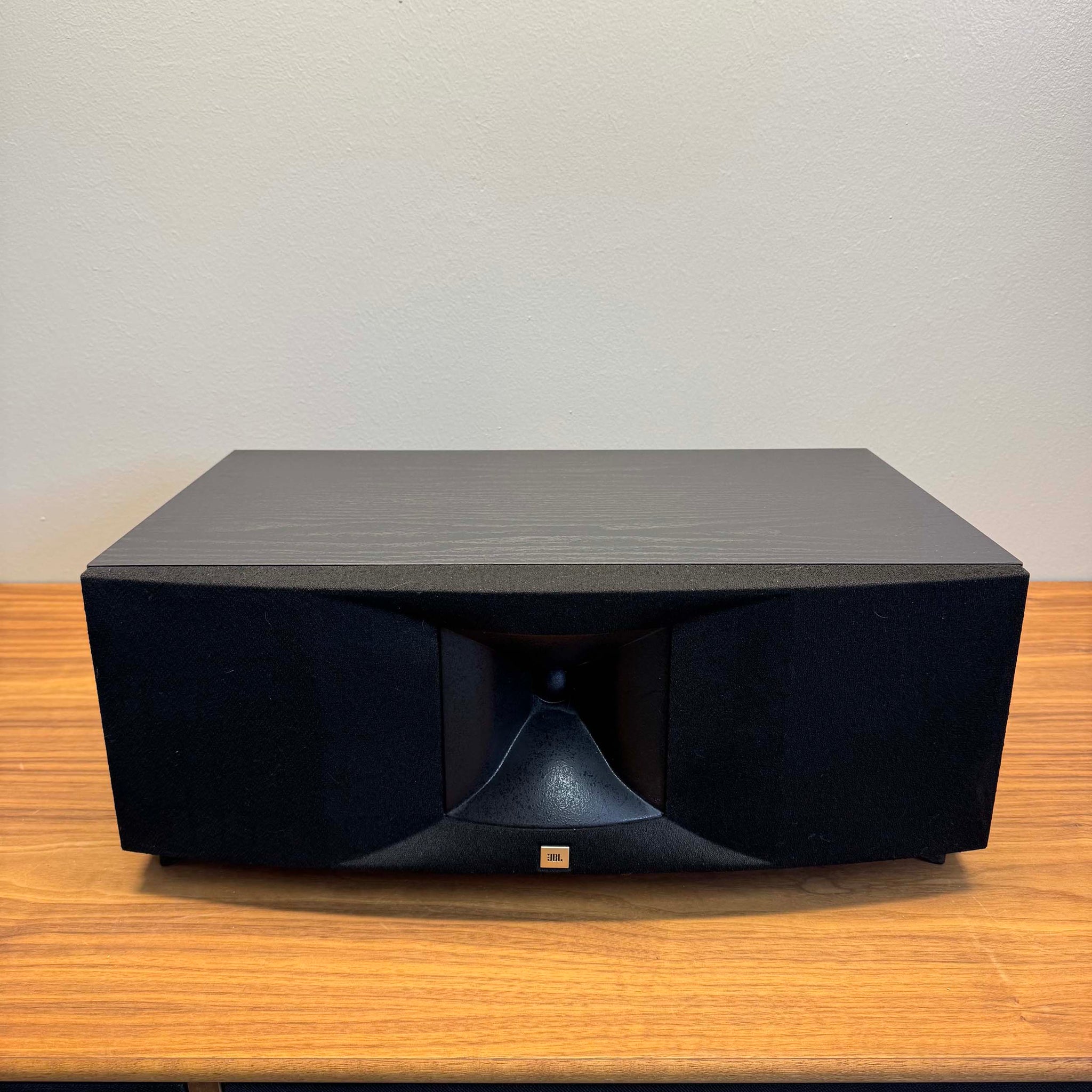 JBL SVA center - Center speaker - Lydspecialisten